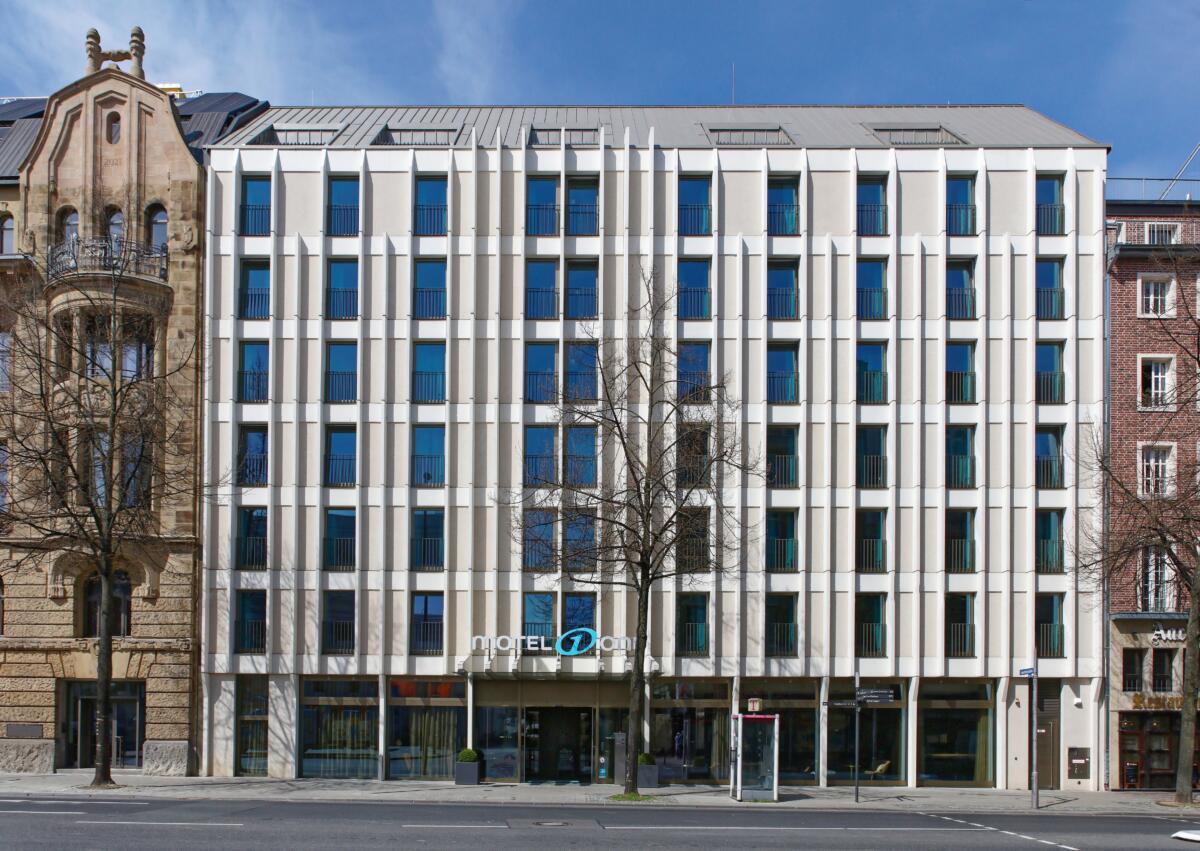 682 | Fassade "Motel One" Ensemble am Theaterplatz Aachen
